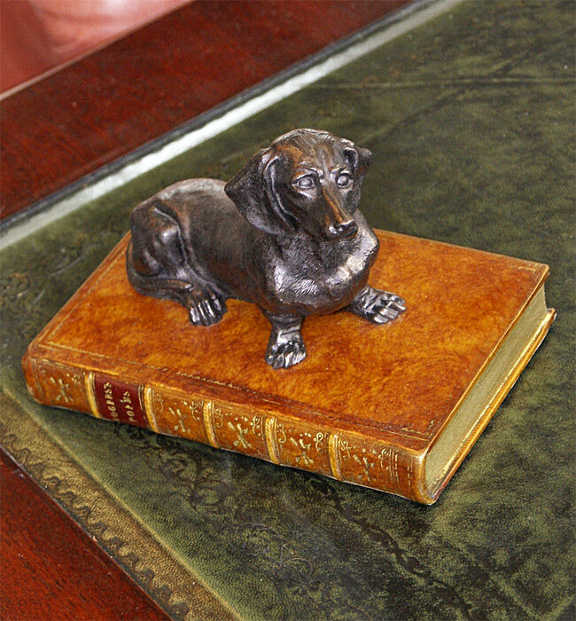 Dachshund Paperweight B0509