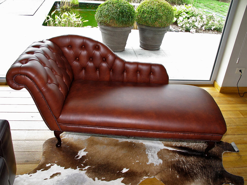 Royal Victorian Chesterfield Chaise Lounge, English made to measure ...